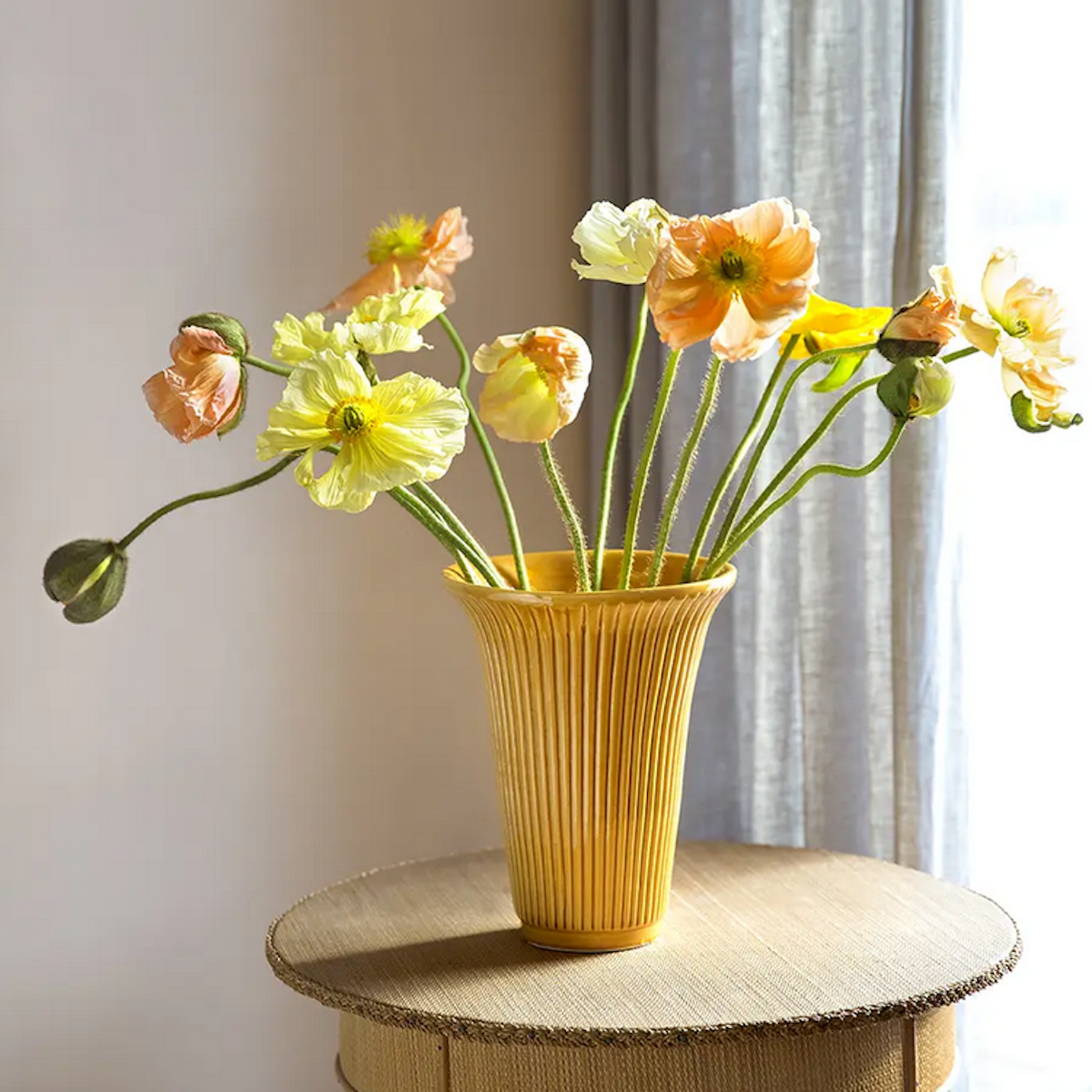 Bergs Daisy Vase 20cm Amber Yellow – Cornell Farm